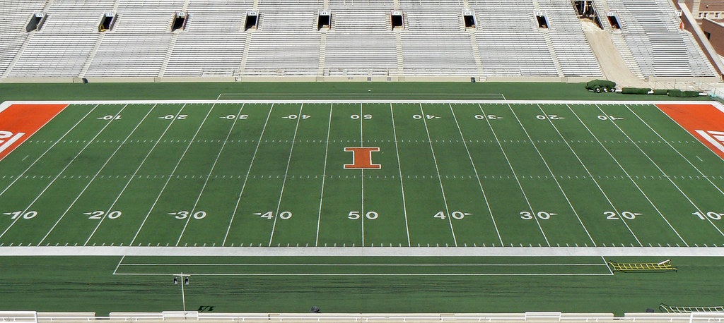 College Football: USC vs Illinois Odds, Analysis, & Picks